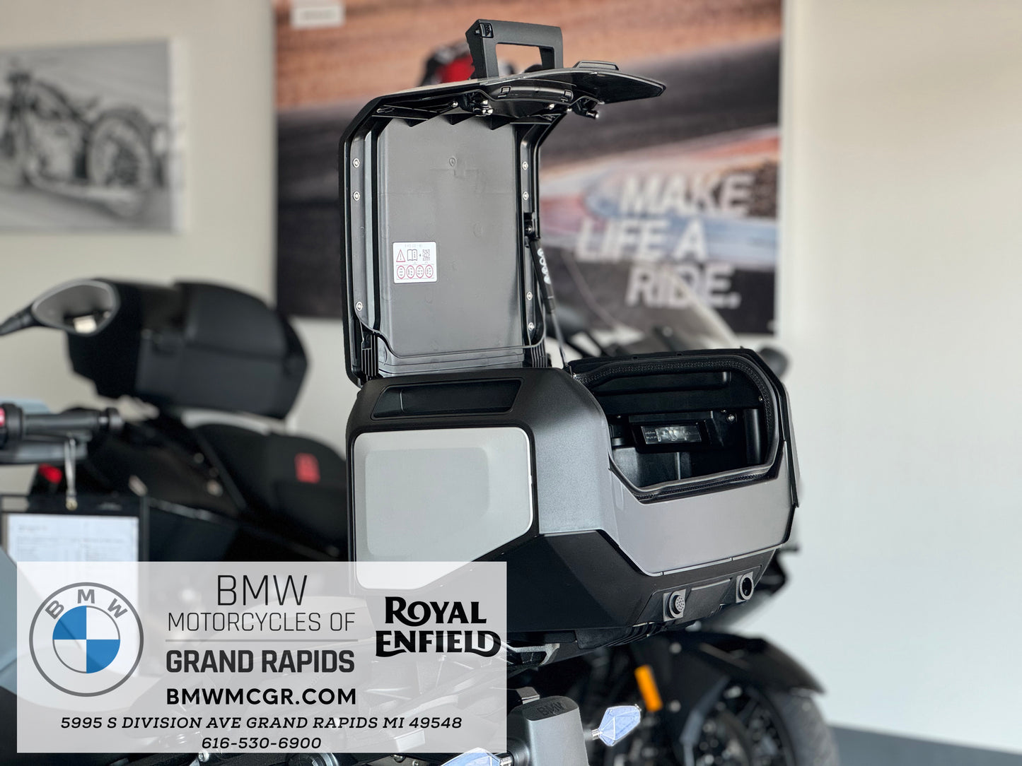 BMW Vario Top Case for R1300GS 2024 - Current – BMW Motorcycles of ...